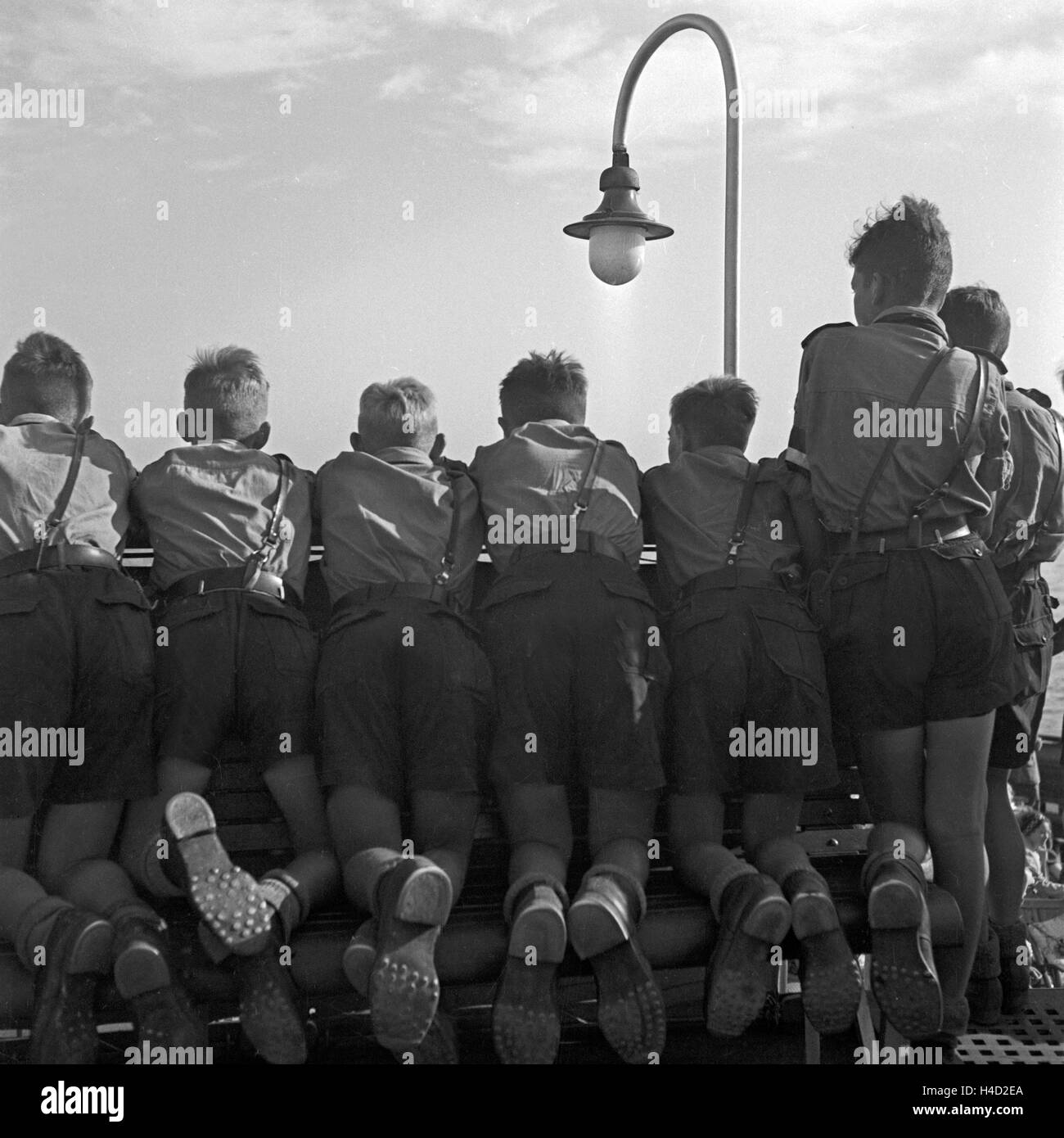 Nazi hitler jugend 1930s nazi germany hitler youth hi-res stock ...