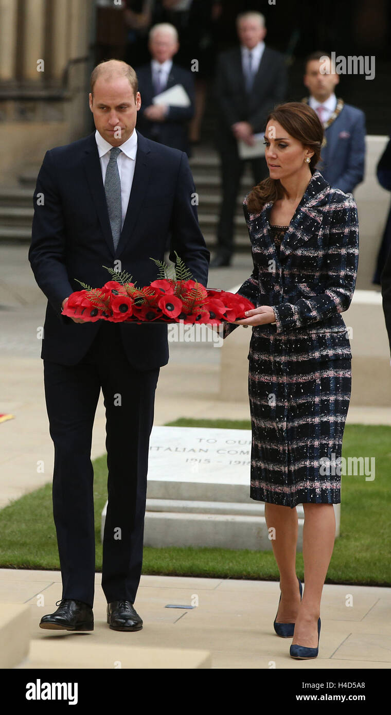 The Duke and Duchess of Cambridge at Manchester Town Hall, where they ...