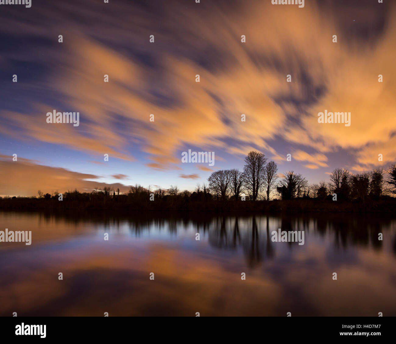 Dynamic sky hi-res stock photography and images - Alamy
