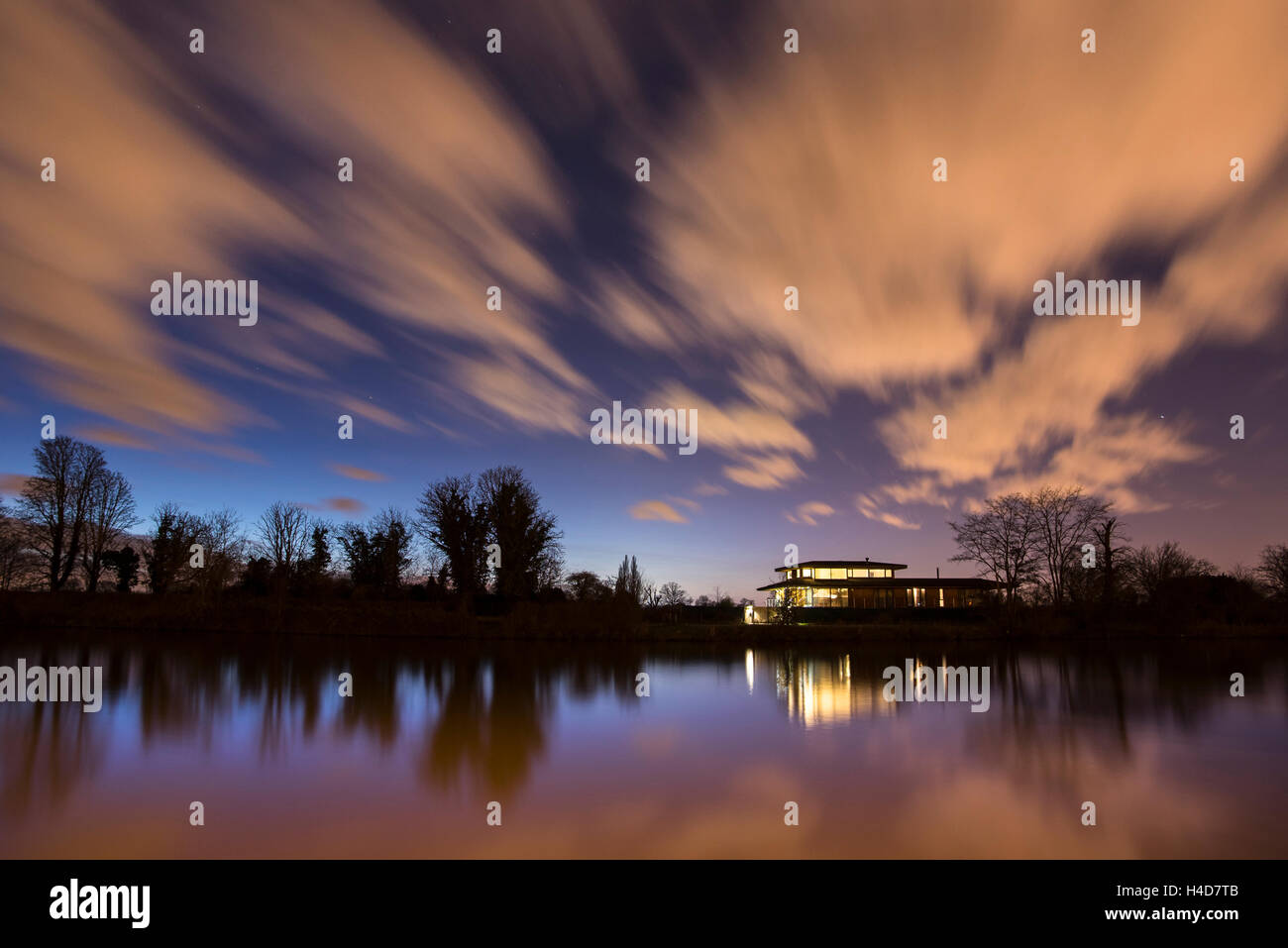 Dynamic sky hi-res stock photography and images - Alamy