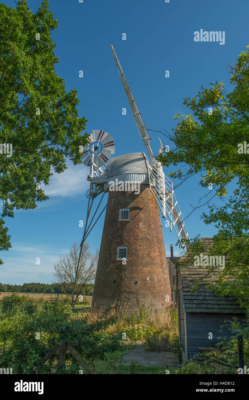 Hunsett Windmill, Stalham, Norfolk, England Stock Photo - Alamy