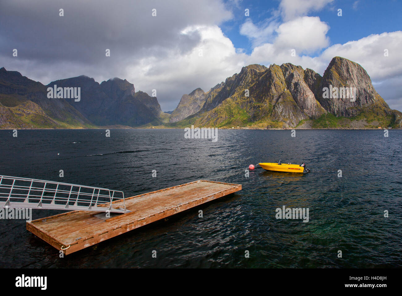 Mountains fjord hamnoya fishing hi-res stock photography and images - Alamy