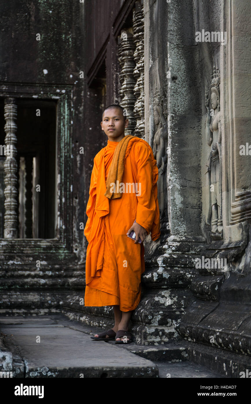 Monk in Cambodia, Siem Reap Stock Photo - Alamy