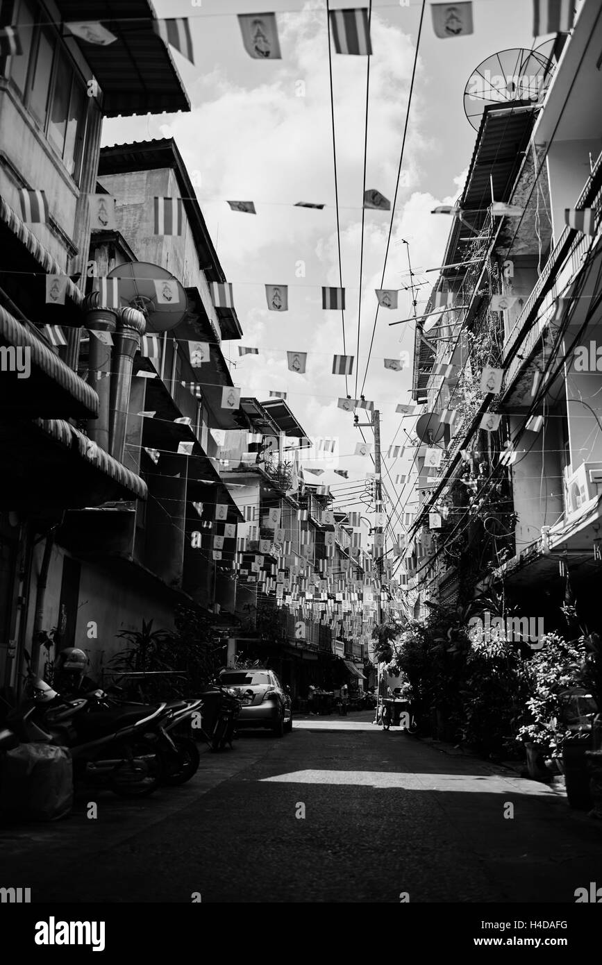 Side street in Bangkok Stock Photo - Alamy