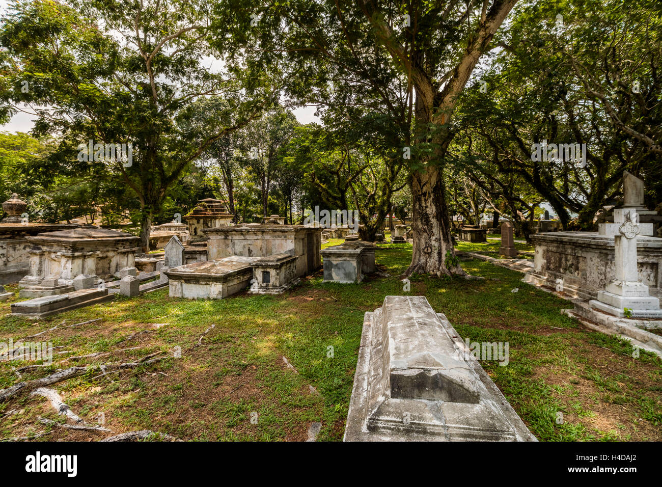 English protestant cemetery hi-res stock photography and images - Alamy