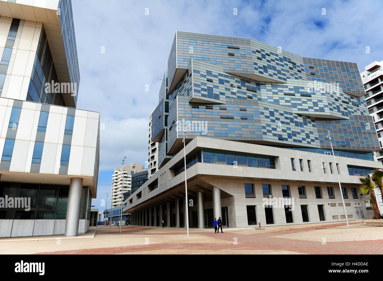 Modernity and luxury are the keys of the new waterfront development ...