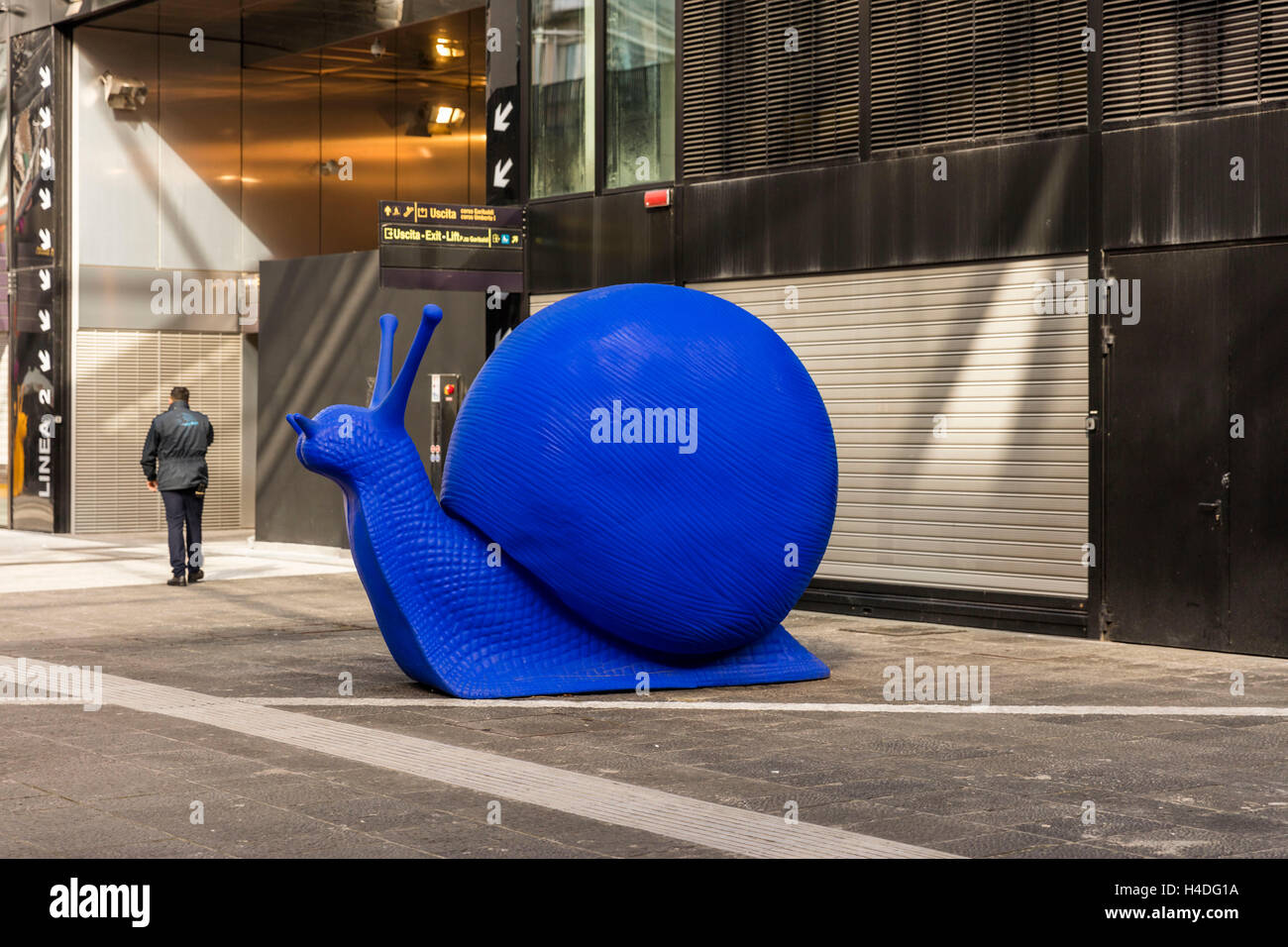 Sculpture, escargot, central station Napoli, Italy, Kampanien, Naples ...