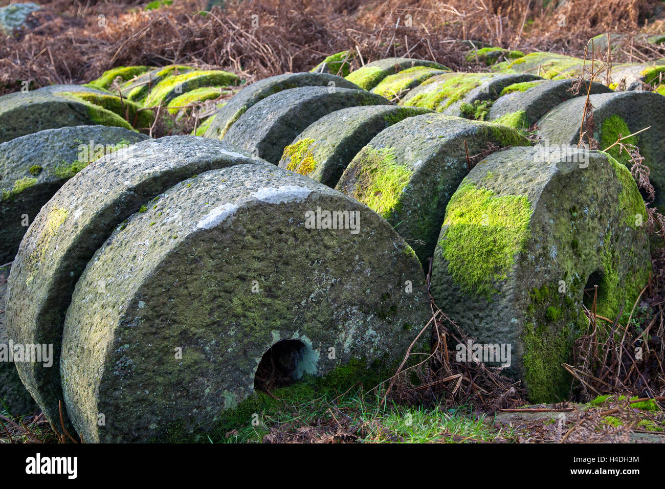 Derbyshire England Summer Quarry High Resolution Stock Photography and ...