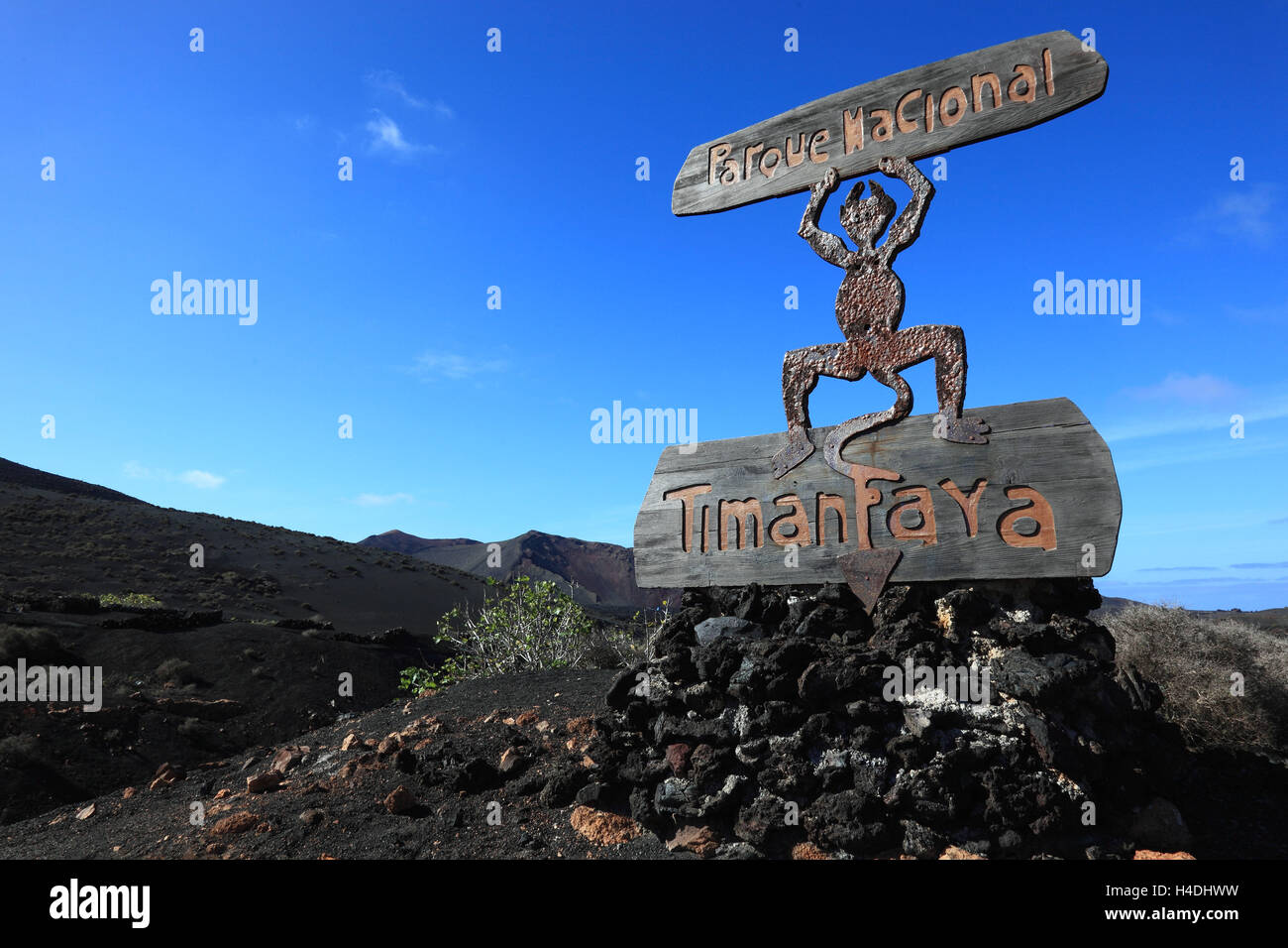 Landmarks the national park Timanfaya, Parque Nacional de Timanfaya ...