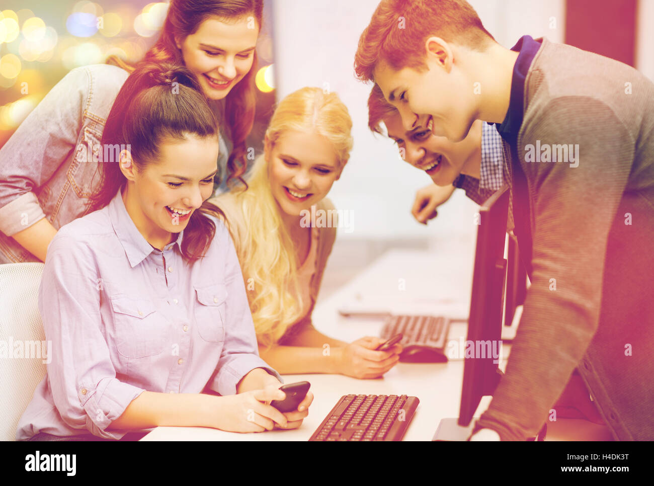 University students playing team hi-res stock photography and images ...