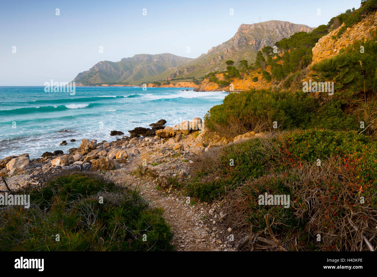 Well view hi-res stock photography and images - Alamy