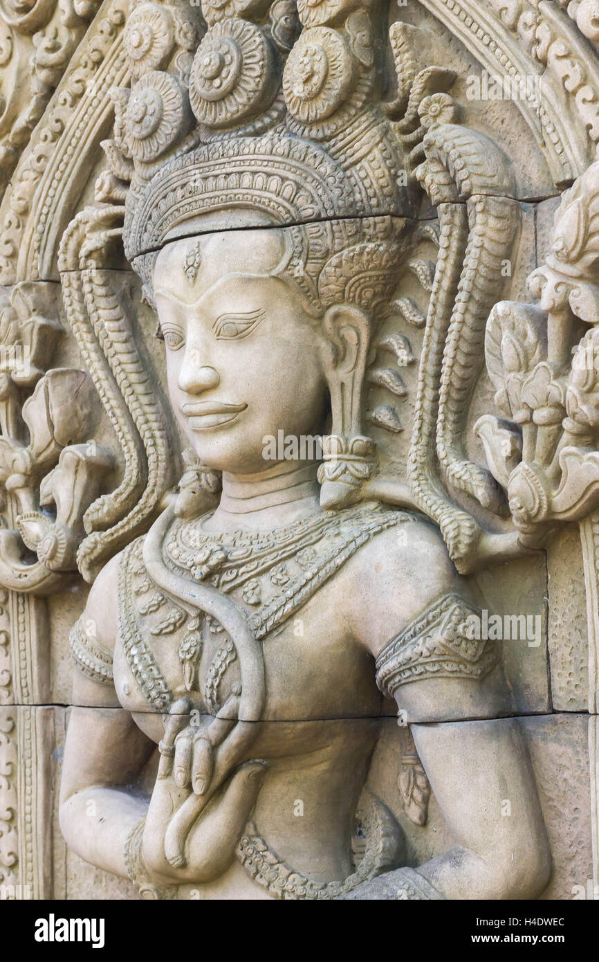 Apsara carvings statue Stock Photo - Alamy