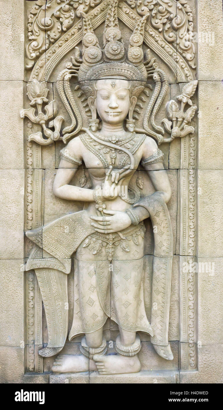 Apsara carvings statue Stock Photo - Alamy