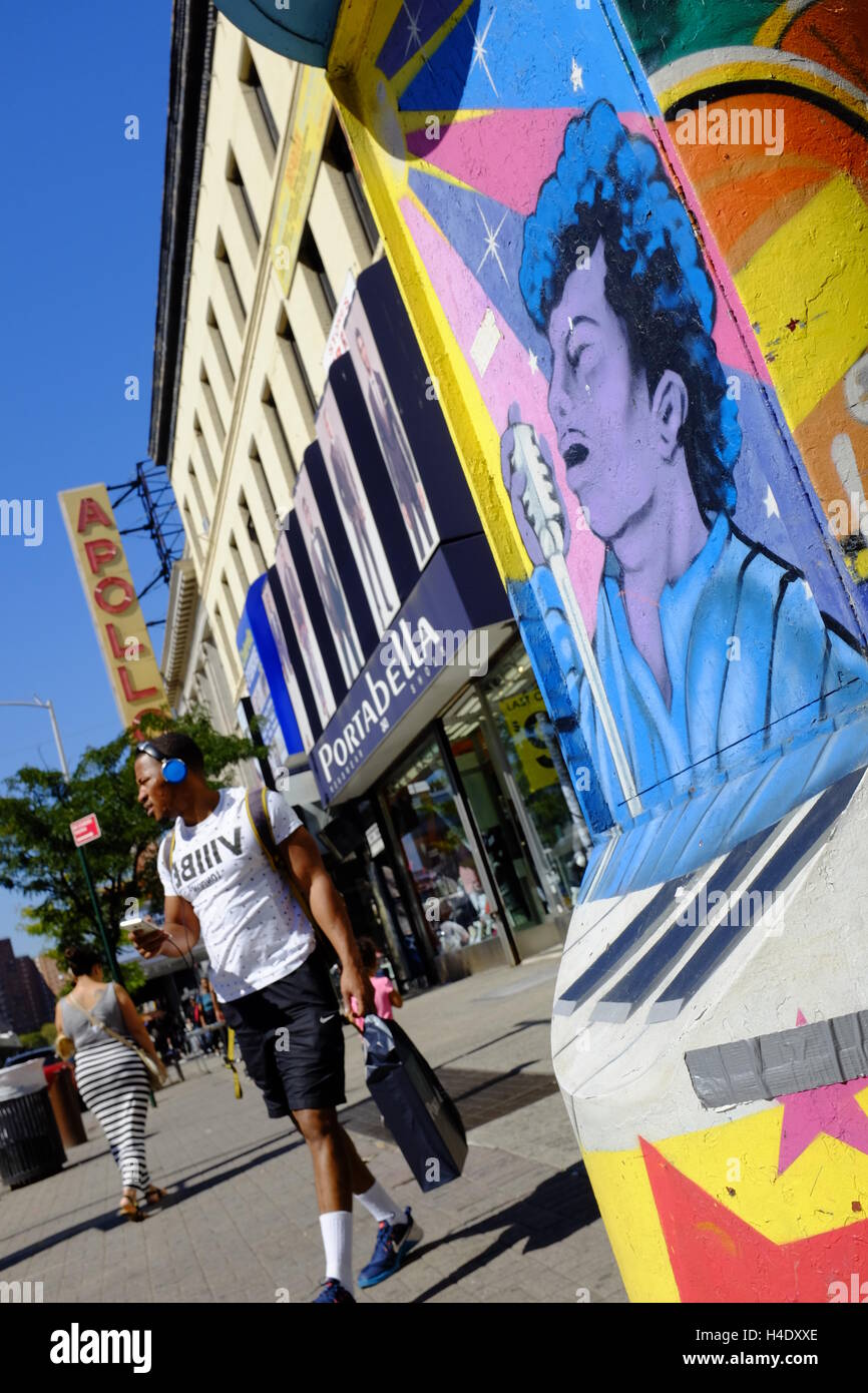 Street mural on 125th street with the sign of Apollo Theater in the ...