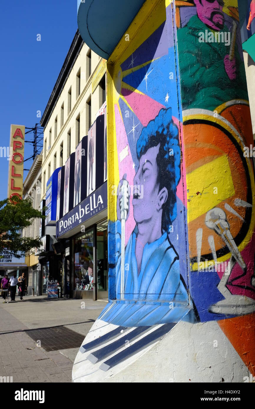Street mural on 125th street with the sign of Apollo Theater in the ...