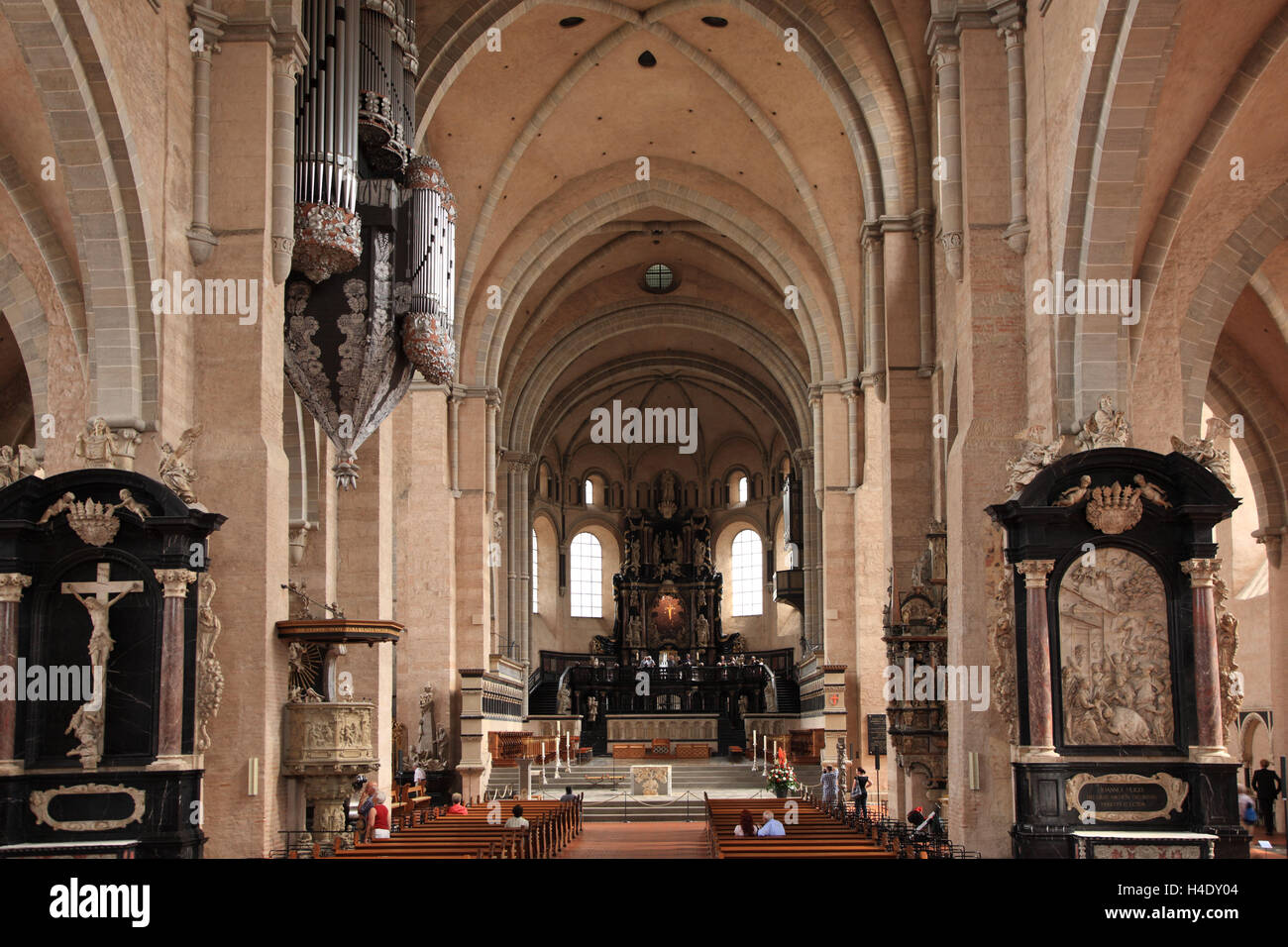 Germany, Rhineland-Palatinate, Moselle Valley, Trier Cathedral ...
