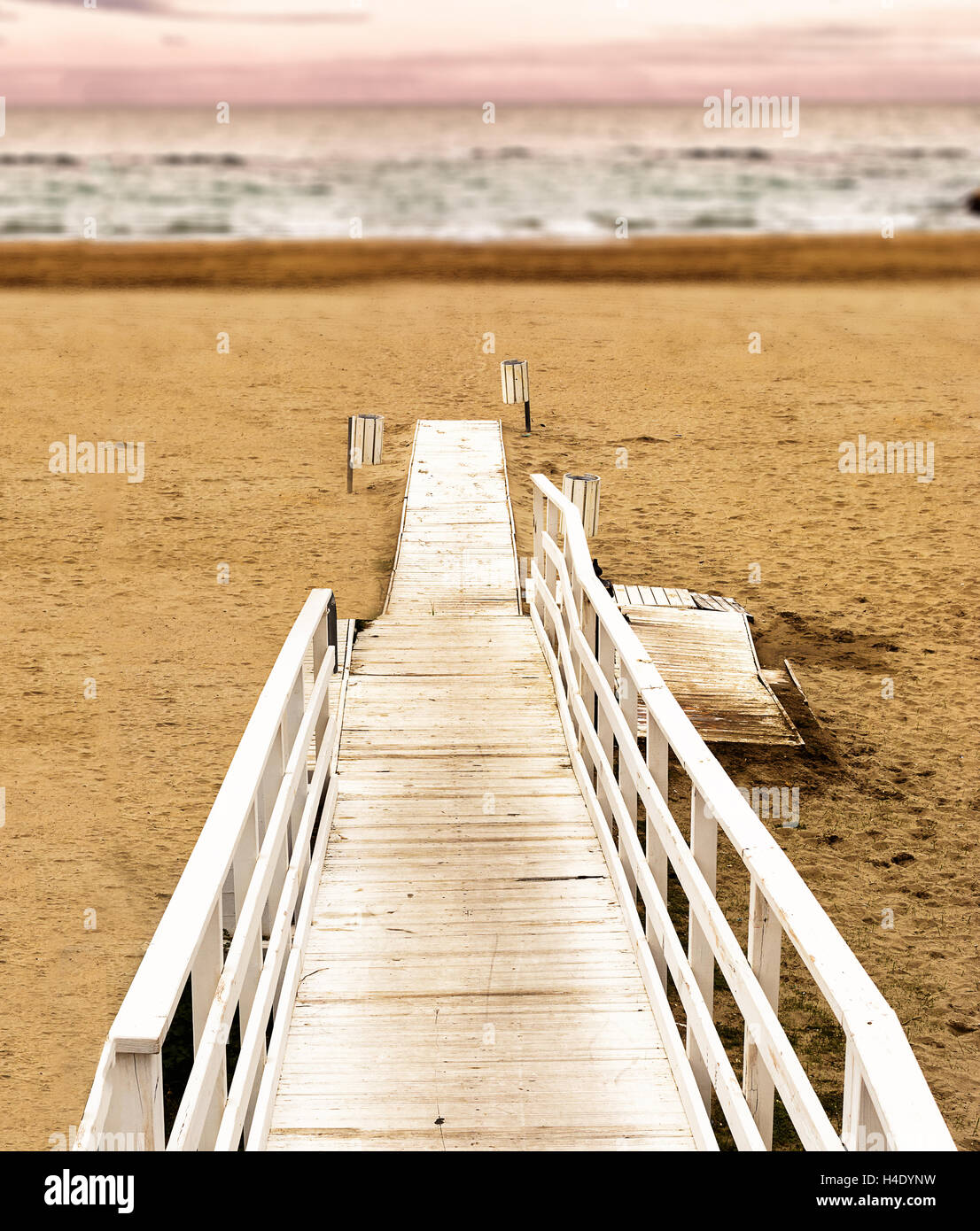 Pier sea ocean boardwalk coast hi-res stock photography and images - Alamy