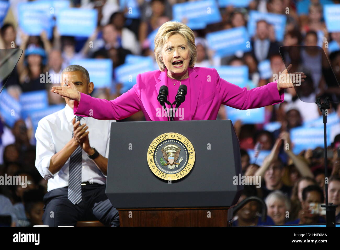 Presidential candidate Hillary Diane Rodham Clinton campaigns in ...