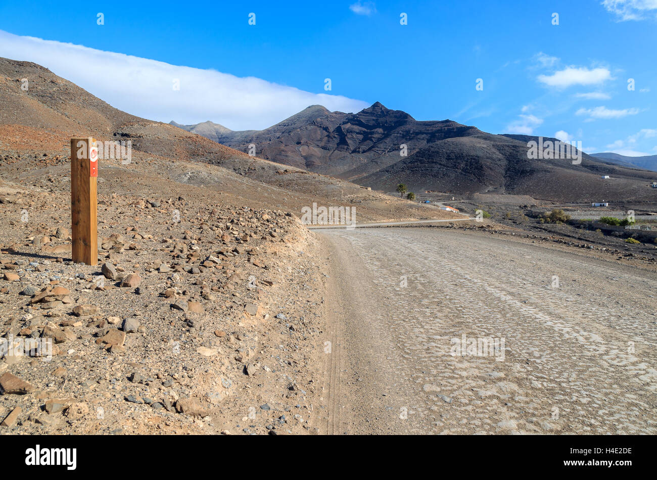 Fuerteventura island unpaved road hi-res stock photography and images - Alamy