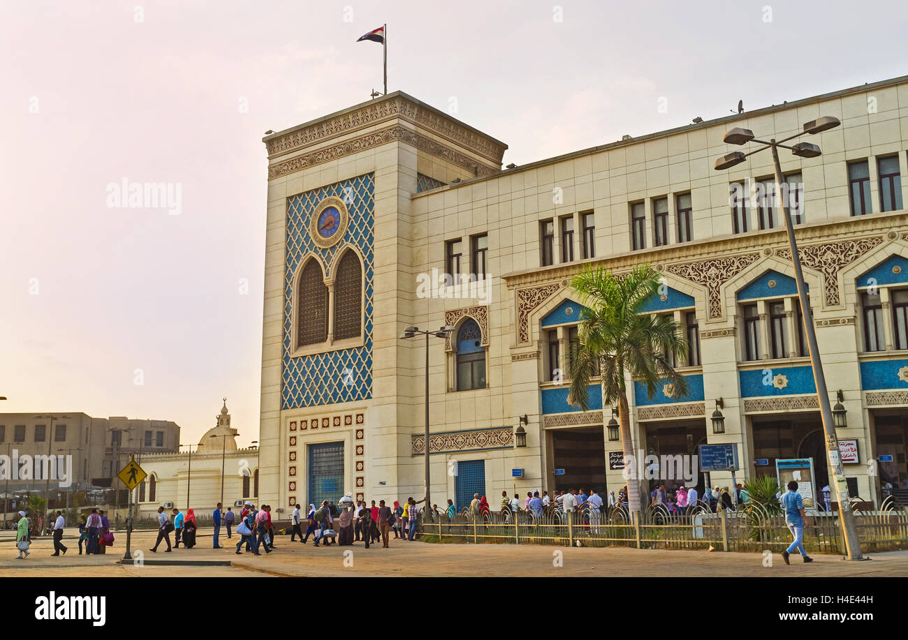 The facade of Ramses Railway Station, located on Midan Ramsis, Cairo Stock Photo - Alamy
