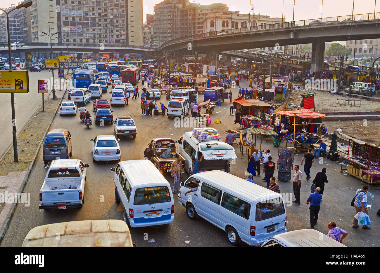 Egypt cairo traffic jam hi-res stock photography and images - Alamy
