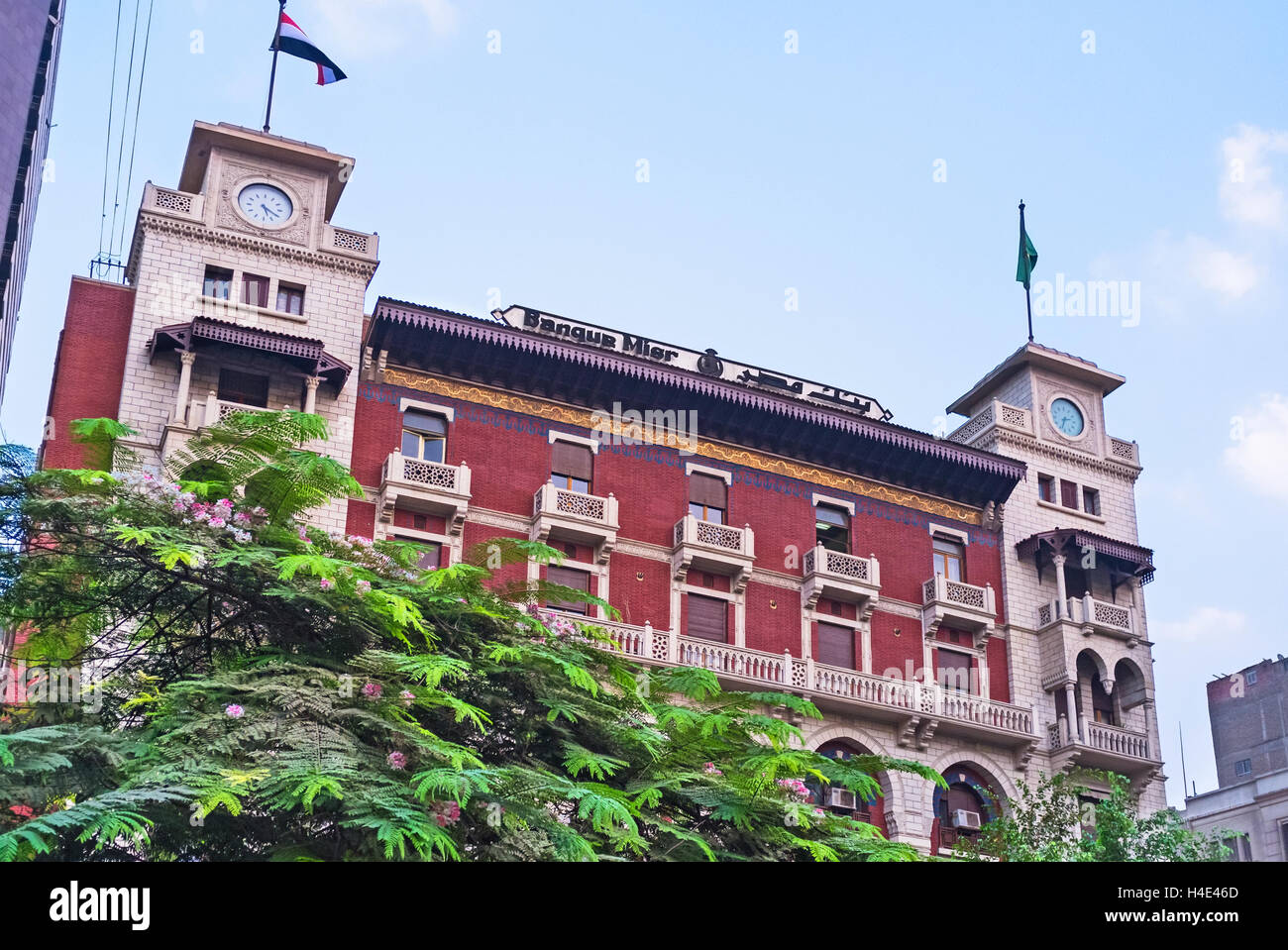 The Downtown's famous Banque Misr building, decorated with two ...