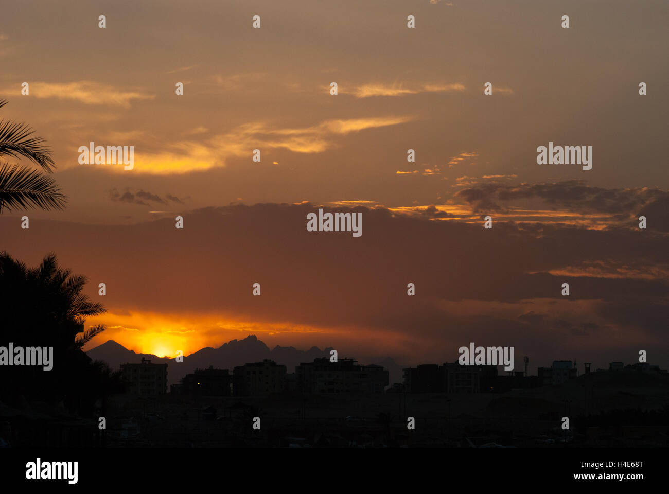 Egypt city skyline hurghada hi-res stock photography and images - Alamy