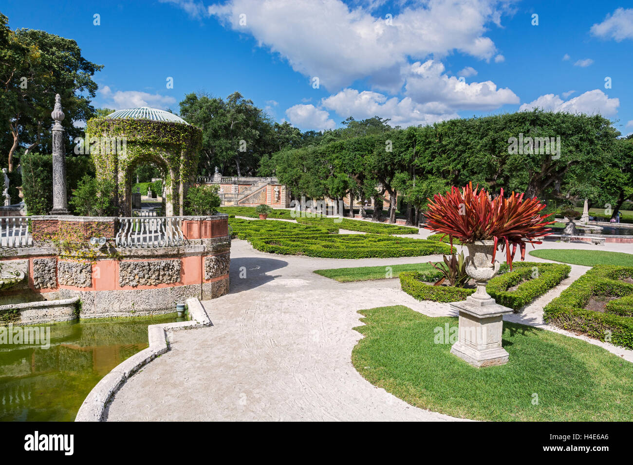 Florida, Miami, Coconut Grove, Vizcaya Gardens Stock Photo - Alamy