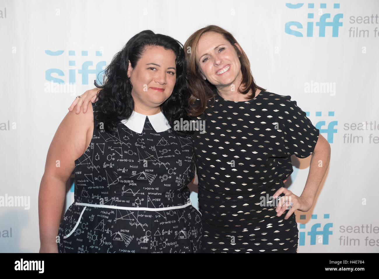 Actress Molly Shannon (r) and Variety deputy awards and features editor ...