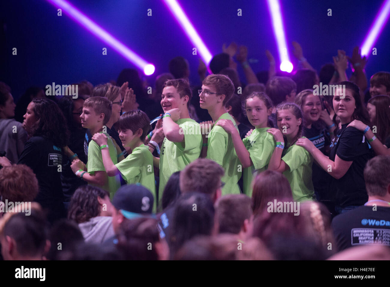 Middle and high school students get excited about WE Day Seattle events ...
