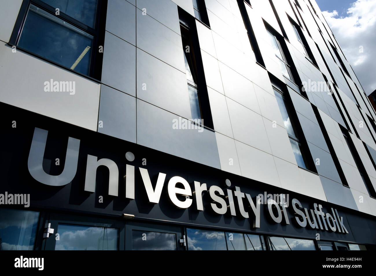 New waterfront campus hi-res stock photography and images - Alamy