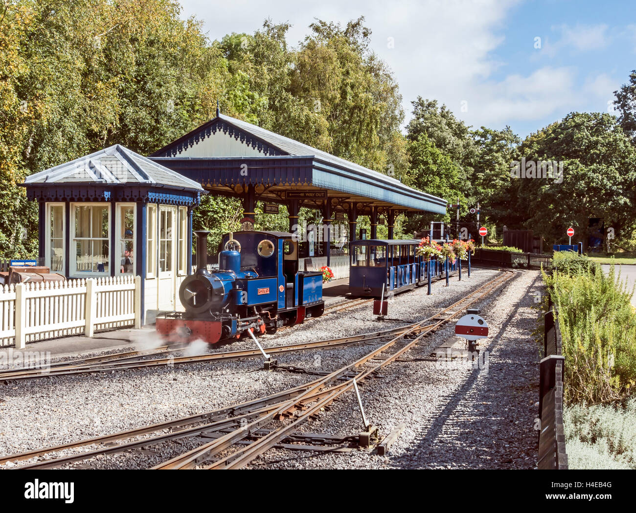 Railway engine shed hi-res stock photography and images - Alamy