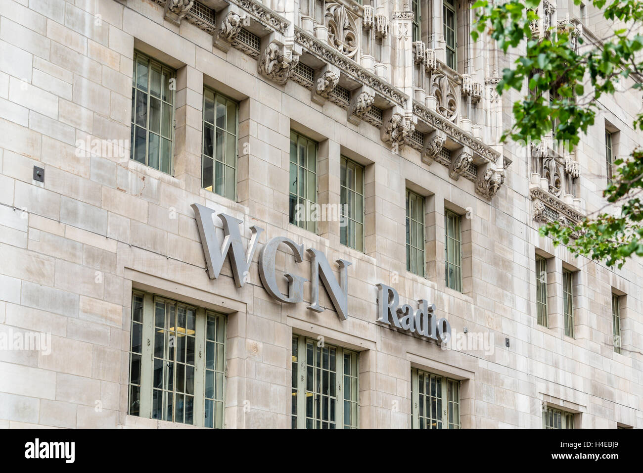 A classic old stone office tower in Chicago Stock Photo - Alamy