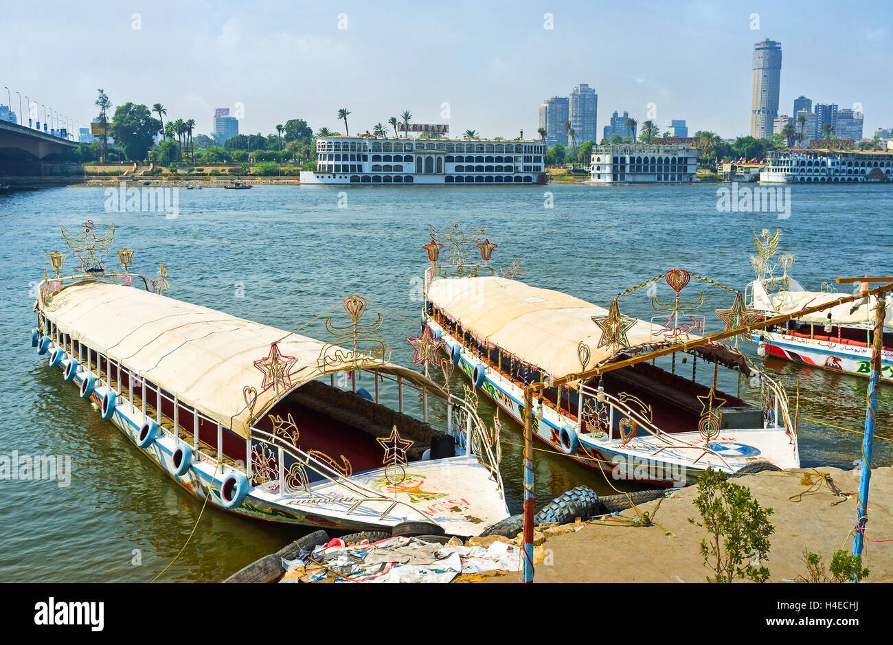 Old pleasure boat egypt hi-res stock photography and images - Alamy
