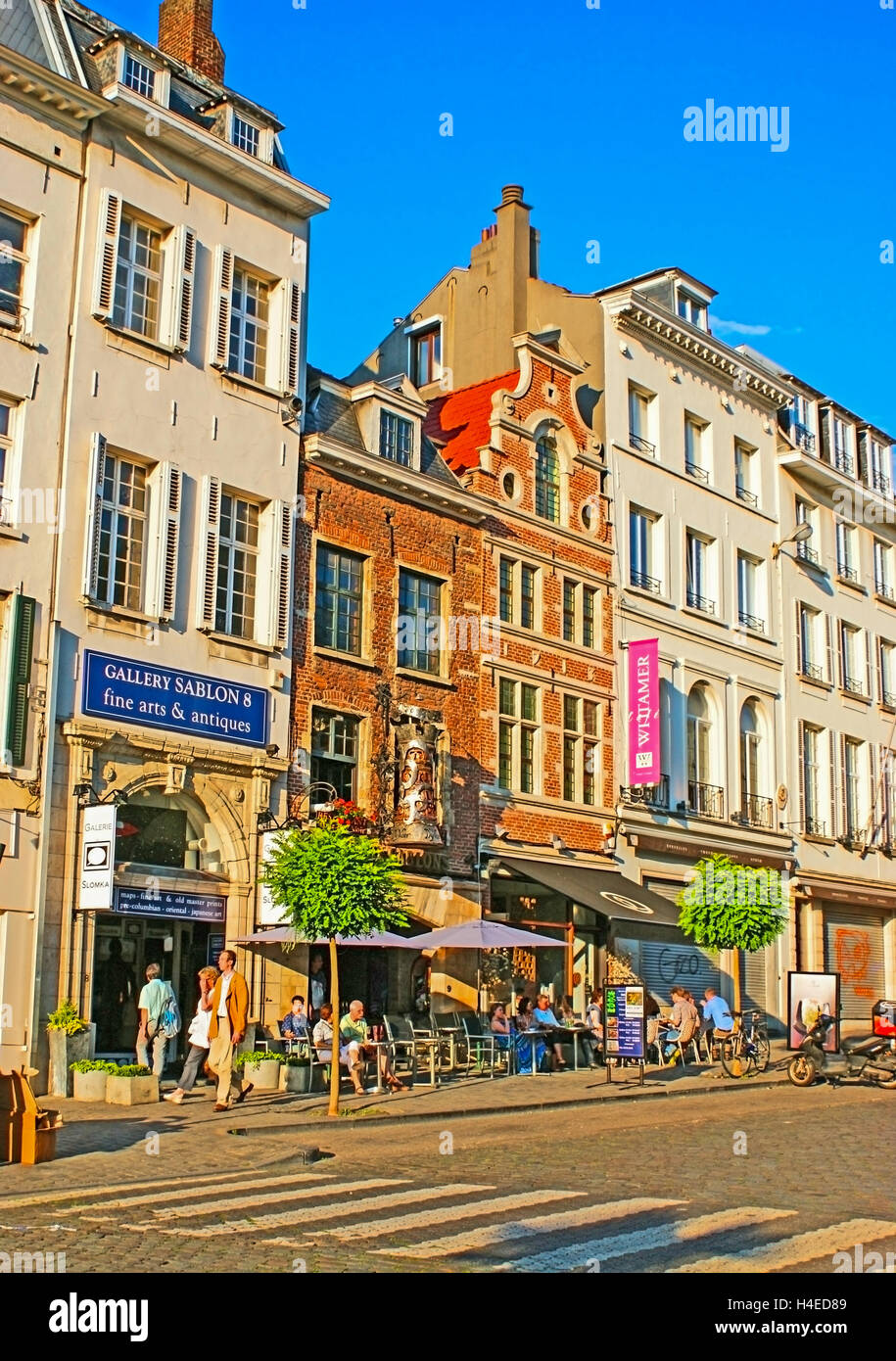 Grand sablon brussels hi-res stock photography and images - Alamy