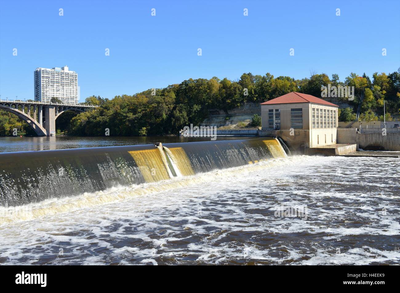 Waterfall at the Ford Dam in Minneapolis Minnesota Stock Photo - Alamy