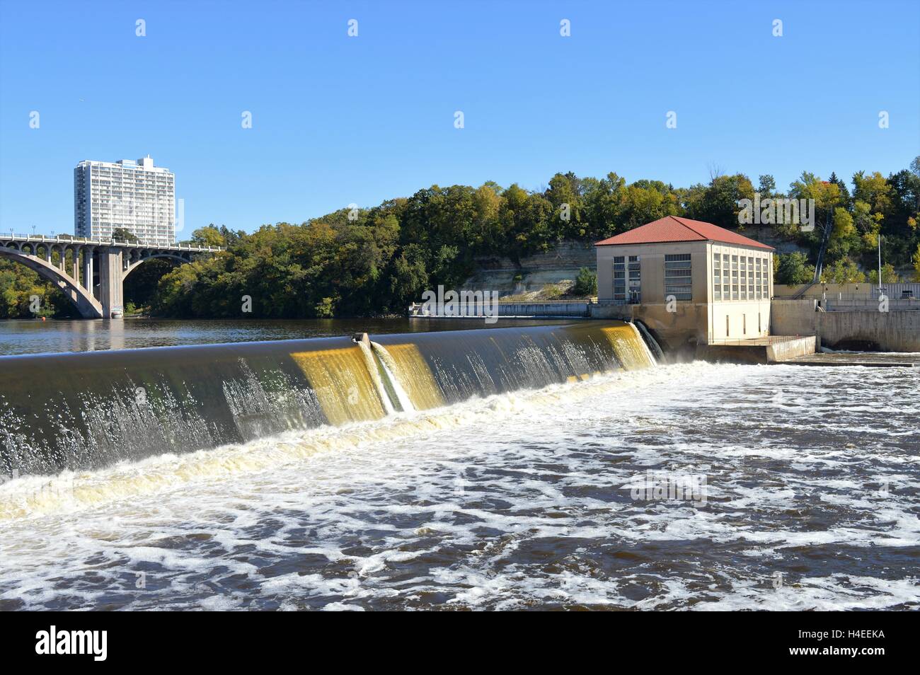 Waterfall at the Ford Dam in Minneapolis Minnesota Stock Photo - Alamy