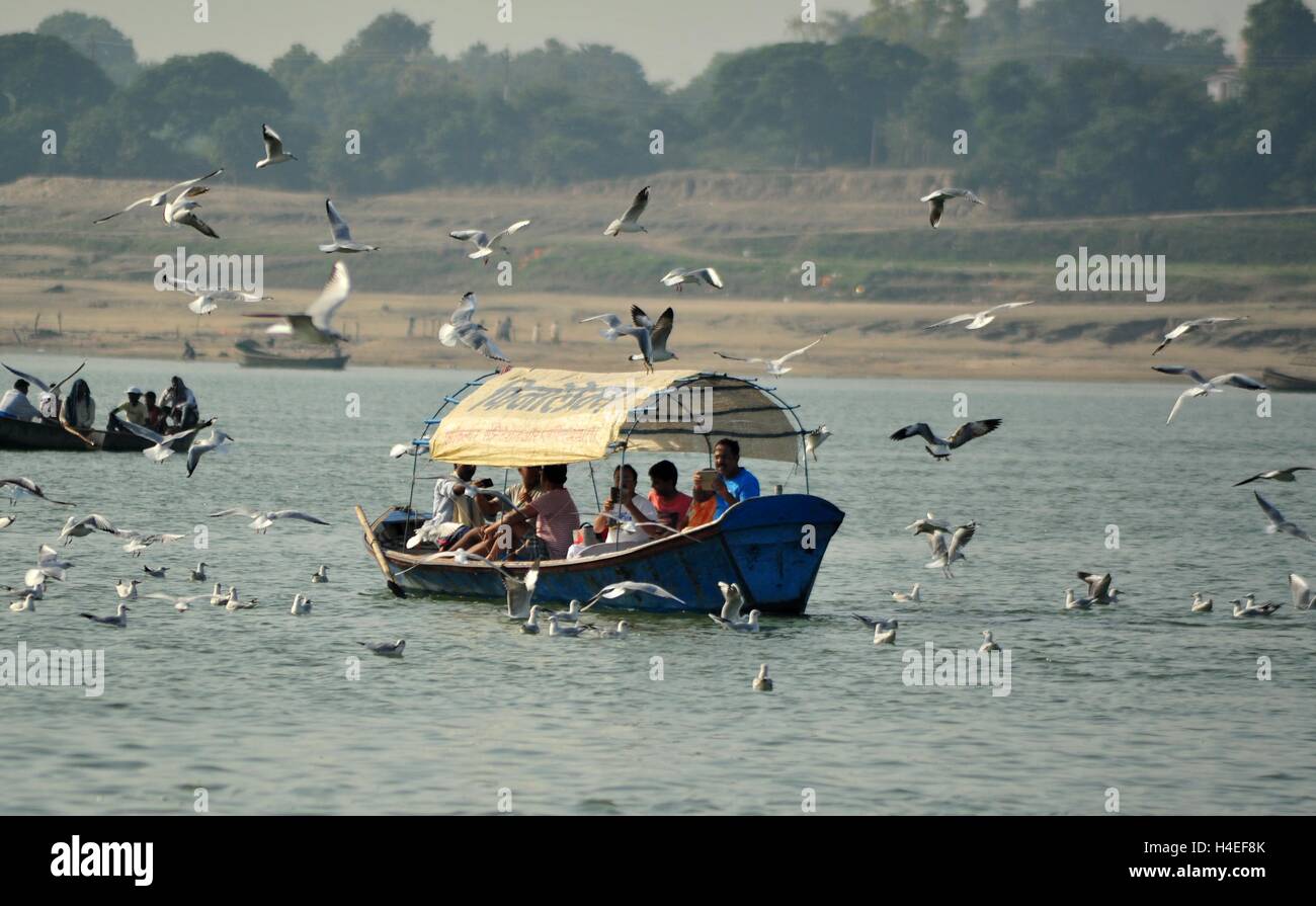 Allahabad, India. 15th Oct, 2016. Hindu devotee enjoy boating as ...