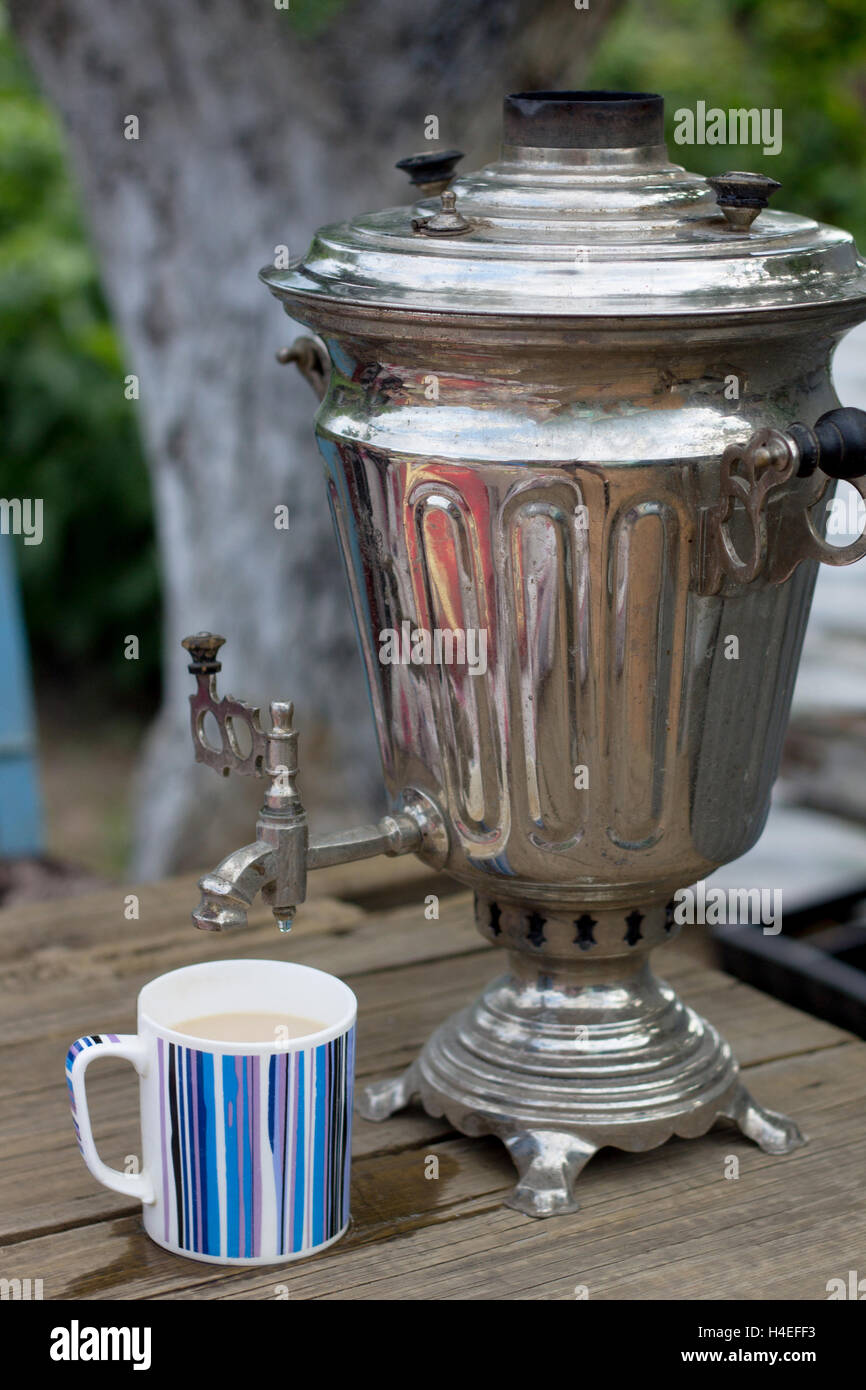 Russian tea from the samovar hi-res stock photography and images - Alamy