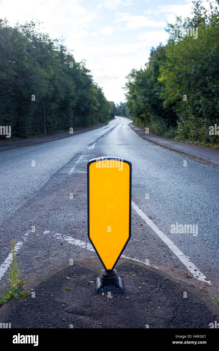 Yellow road signs hi-res stock photography and images - Alamy