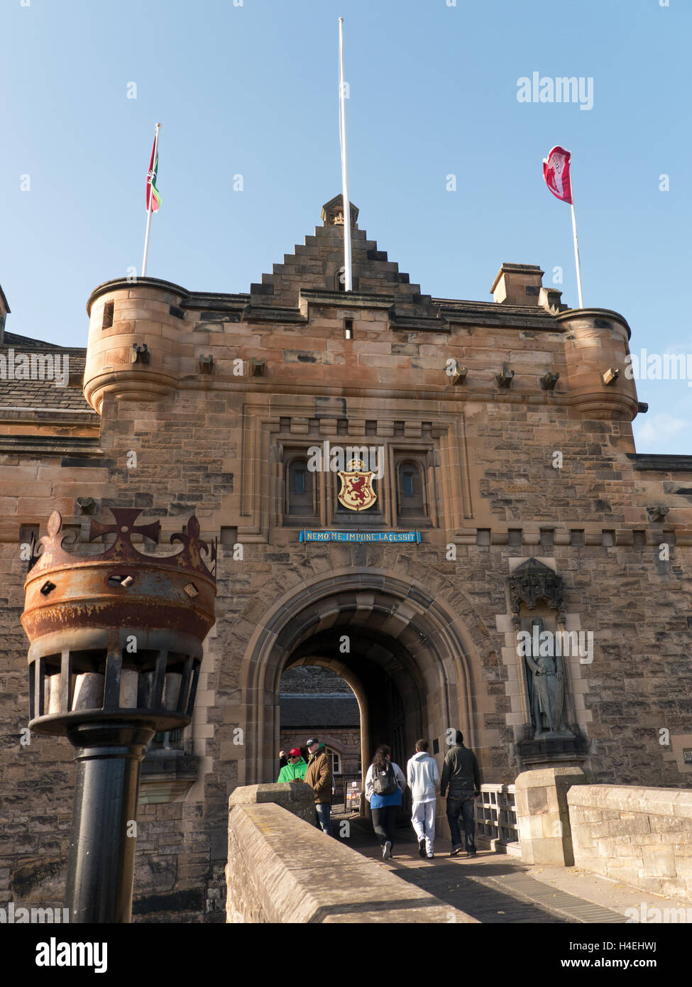 Gatehouse and Gateway to Edinburgh Castle, The Esplanade, Edinburgh ...
