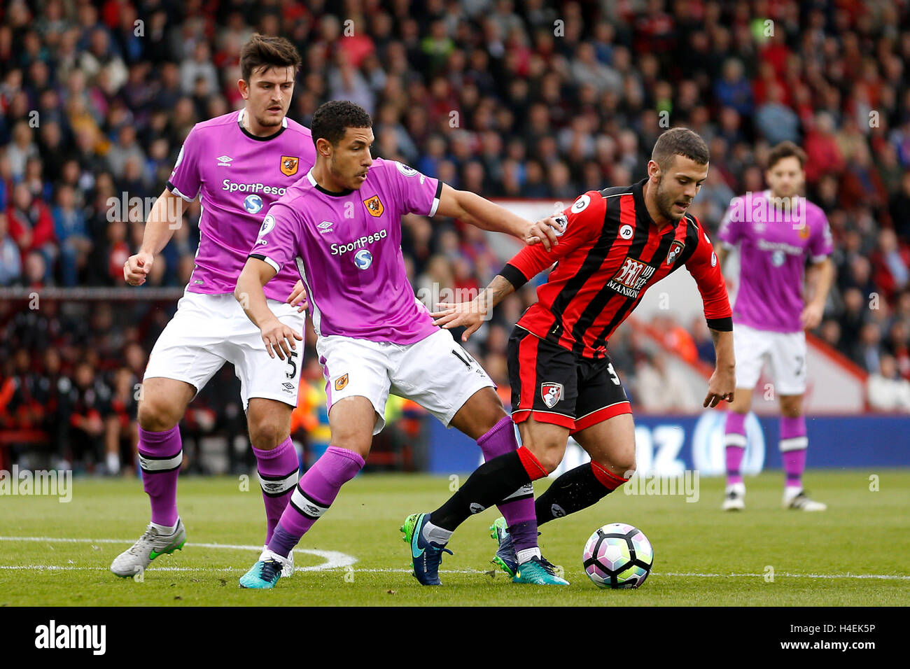 AFC Bournemouth's Jack Wilshere (right) Hull City's Jake Livermore ...