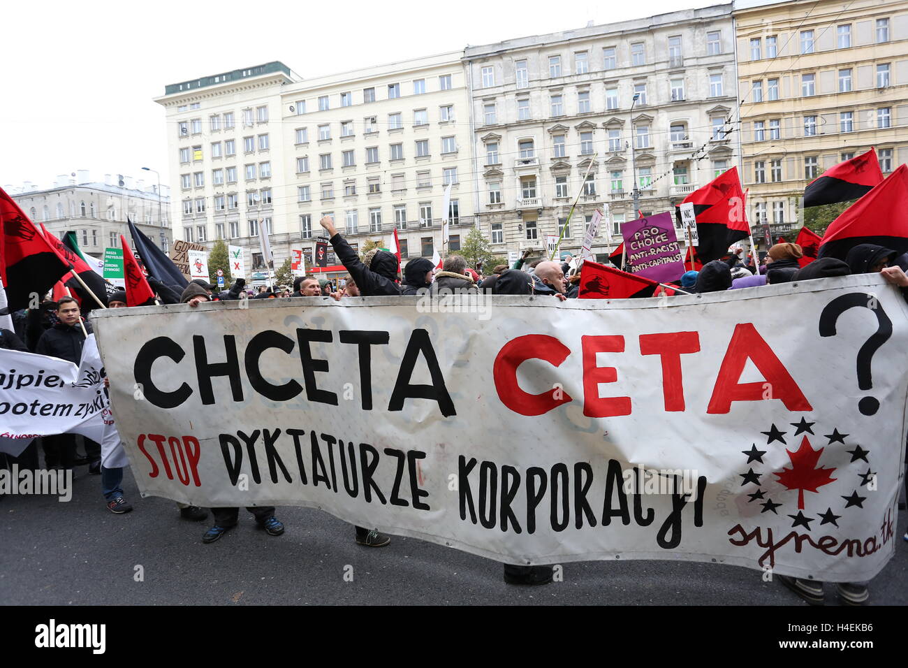 Warsaw, Poland. 15th Oct, 2016. Several NGOs, Green Party, Antifa and ...