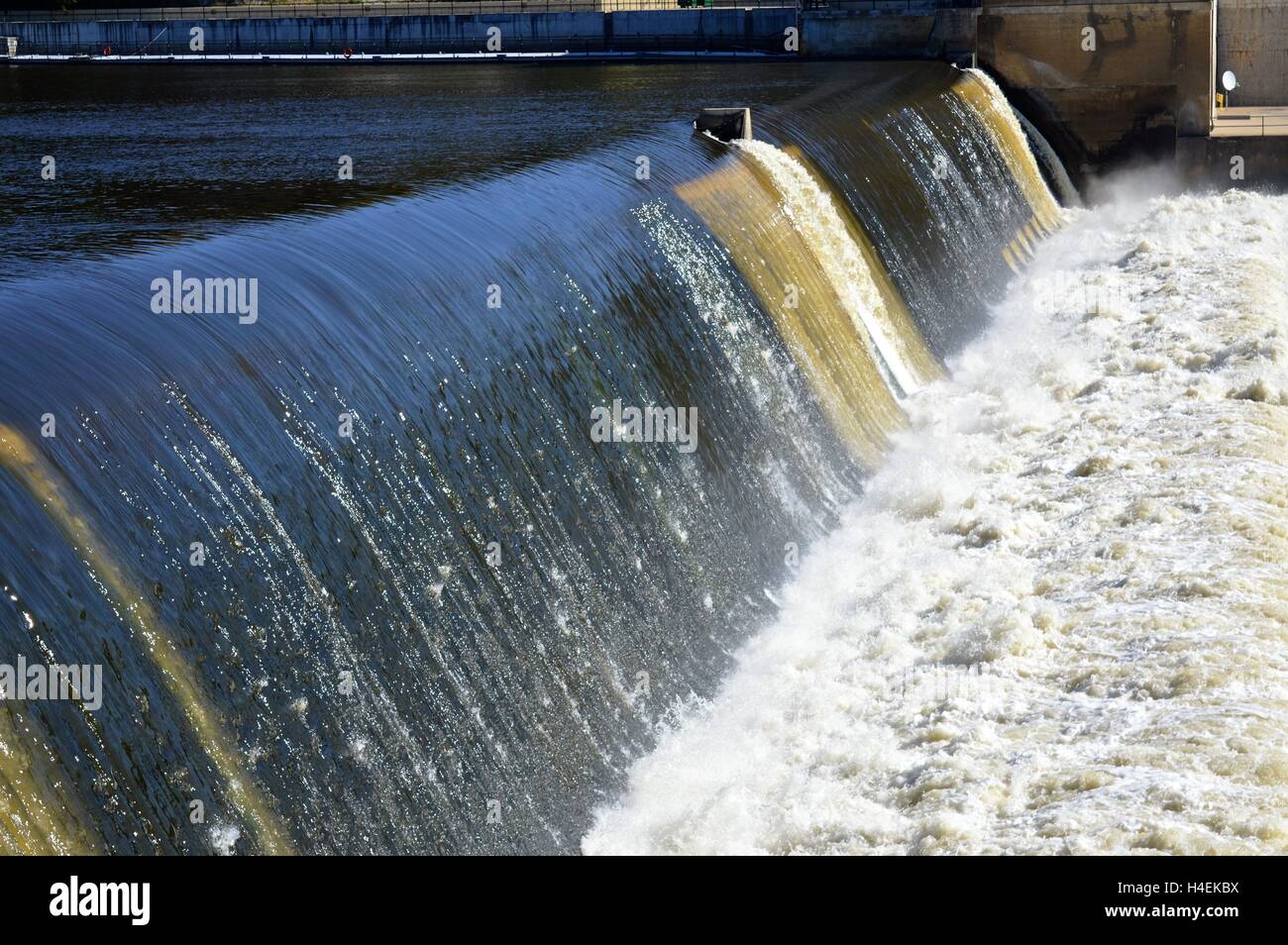 Waterfall at the Ford Dam in Minneapolis Minnesota Stock Photo - Alamy