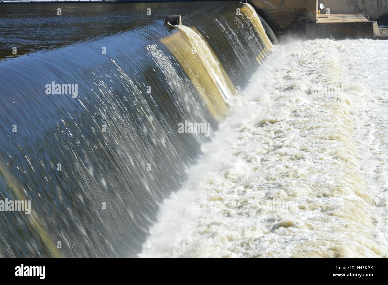 Waterfall at the Ford Dam in Minneapolis Minnesota Stock Photo - Alamy