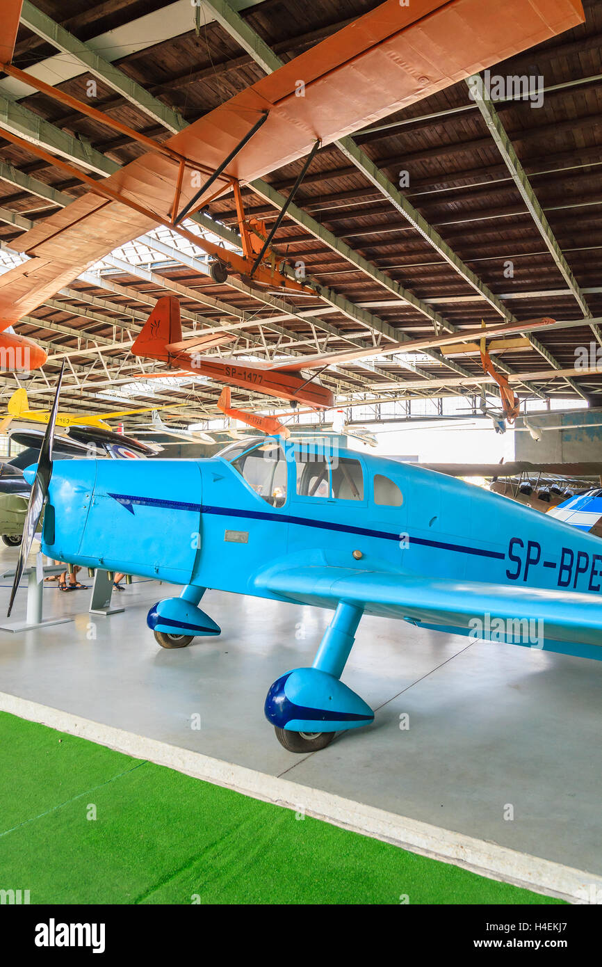 Blue aircraft hi-res stock photography and images - Alamy