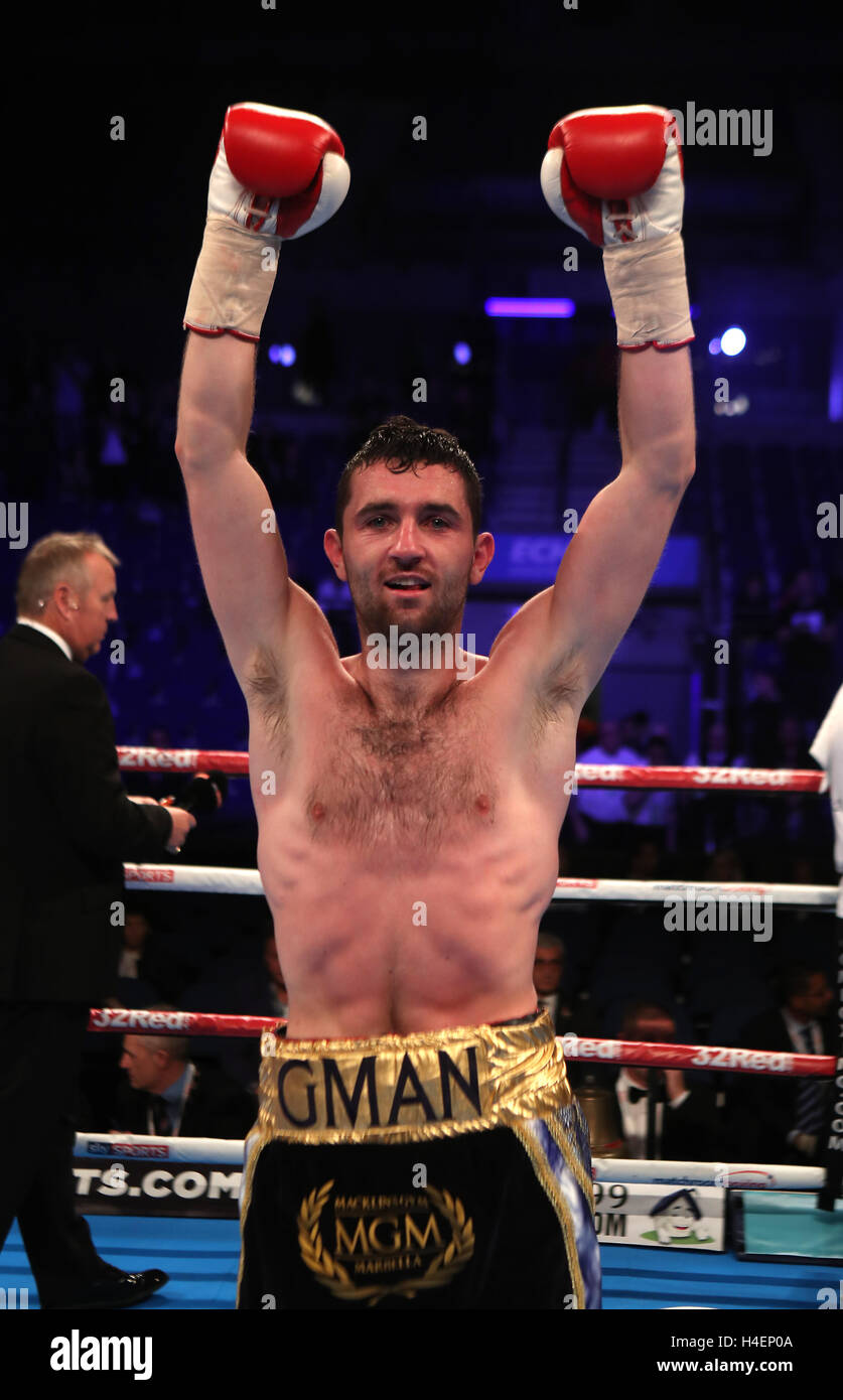 Gerard Carroll celebrates victory over Irvin Magno in the Super ...