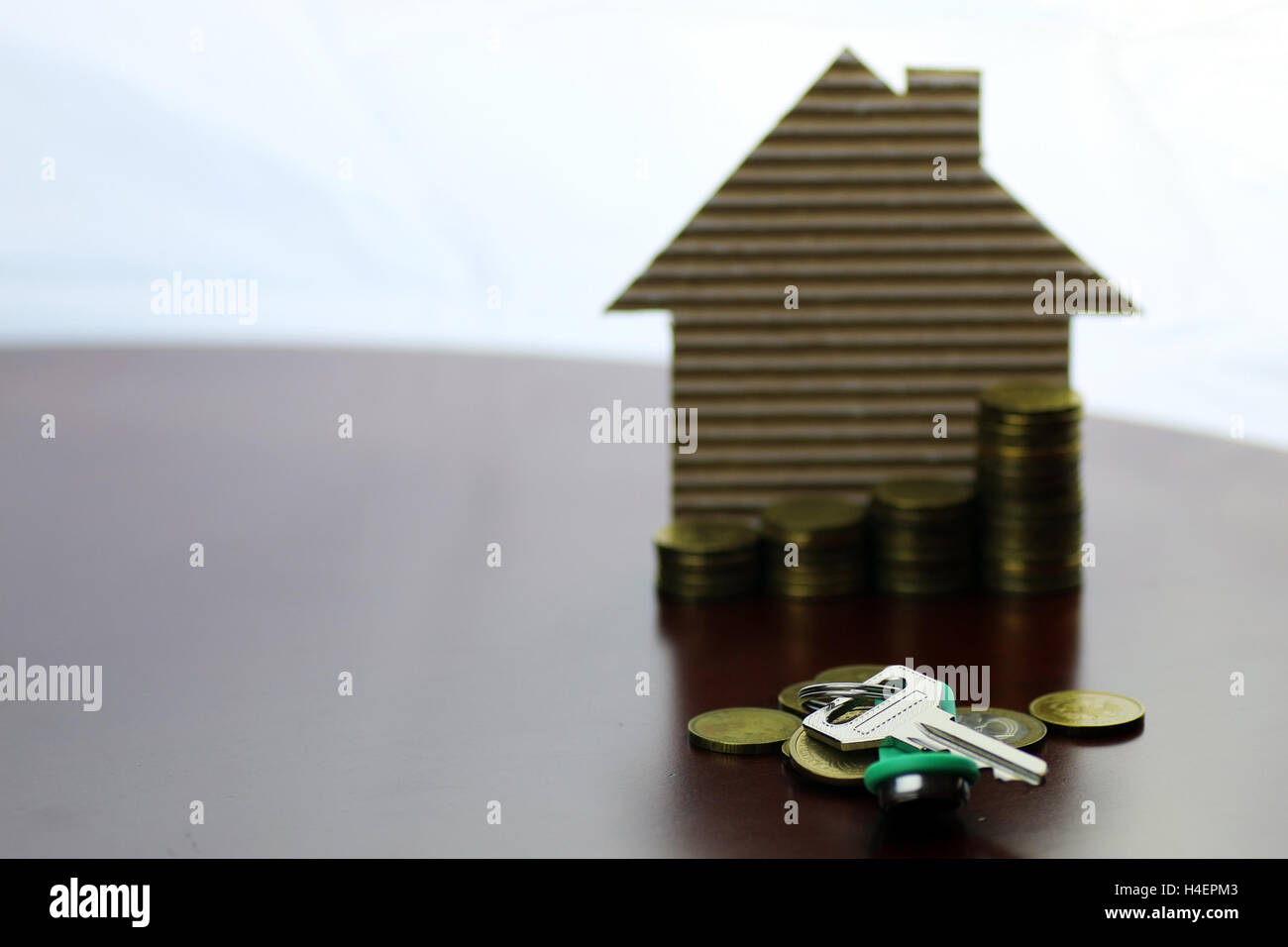 real estate keys paper house Stock Photo - Alamy
