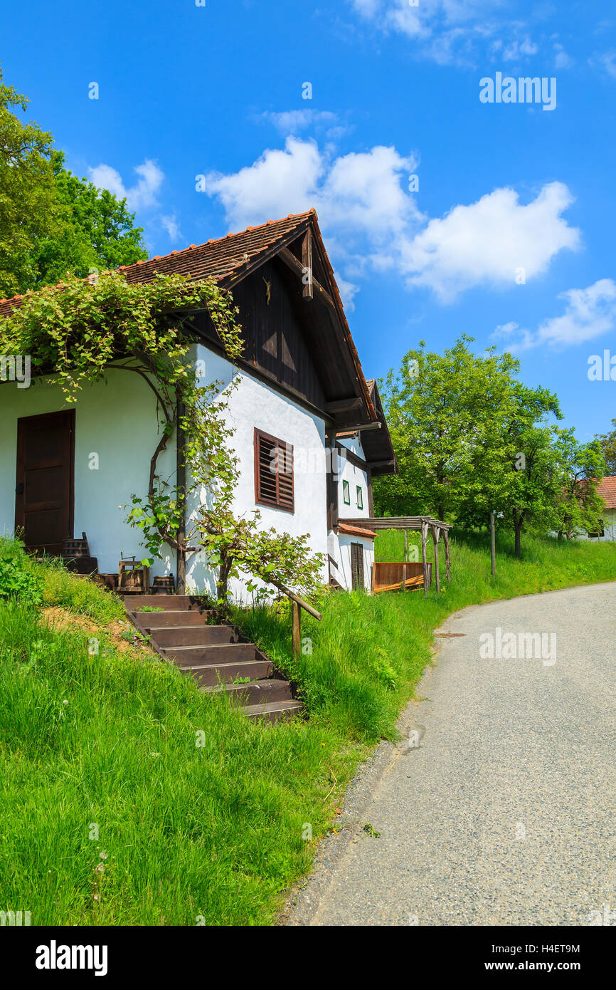Traditional cottage houses in wine making region of Burgenland ...