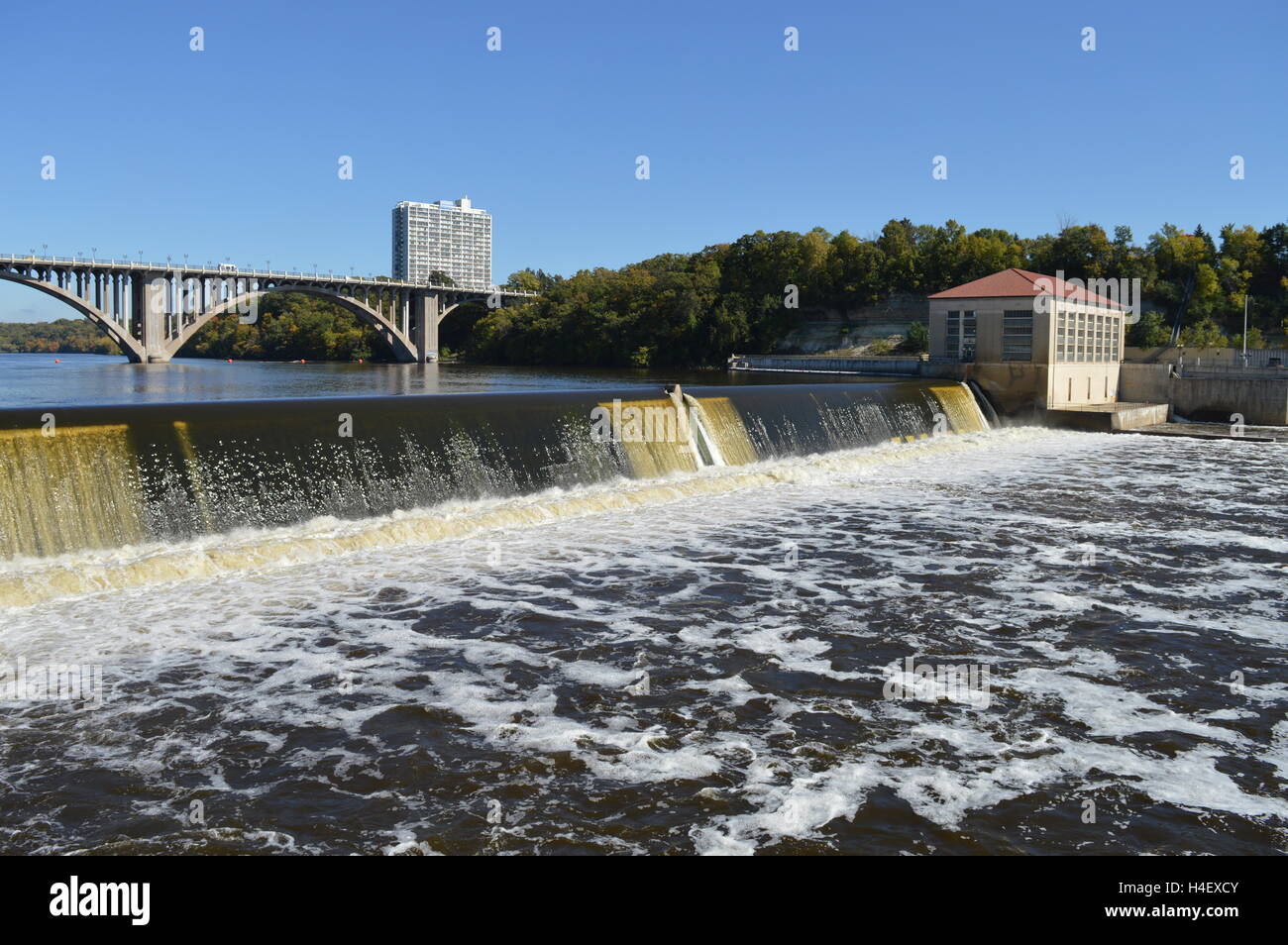 Waterfall at the Ford Dam in Minneapolis Minnesota Stock Photo - Alamy